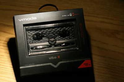 Review: V-Moda Vibe II Earphones With Microphone (Verdict: Tasty Ear ...