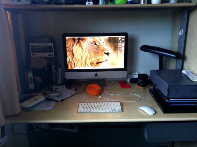 Cult of Mac's Readers Have The Coolest Mac Setups - Round Three ...