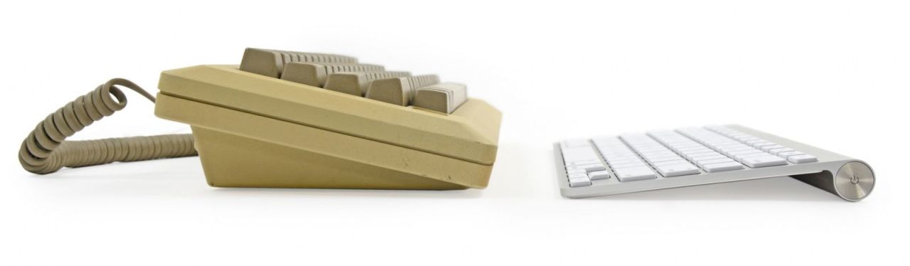 Cult of Mac and iFixit Teardown the Original Macintosh 128k [Feature ...