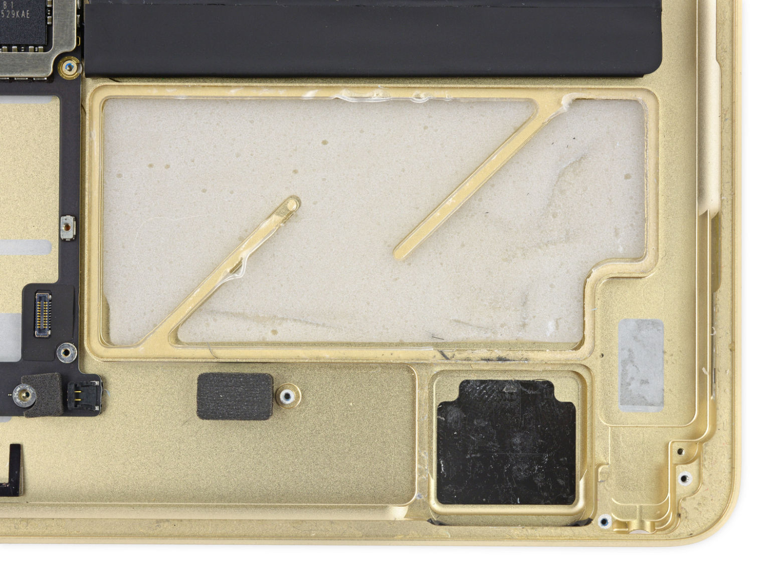 Inside of iPad Pro contains way more foam than you'd expect | Cult of Mac