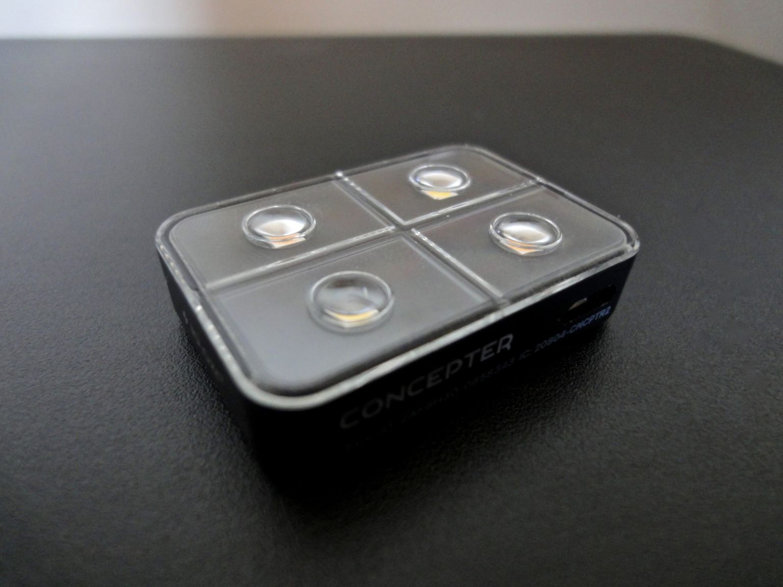 Review: Bluetooth LED makes iPhone camera even flashier