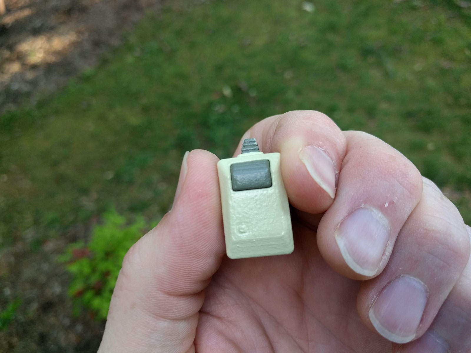 Retro Apple fan makes 3D miniatures of classic Macs