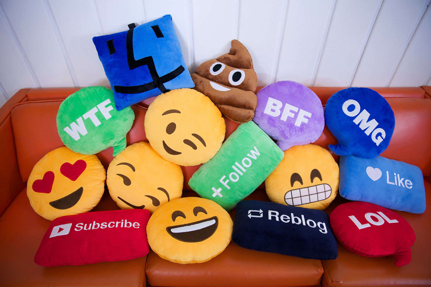 A business is born from presenting Mac love on a pillow