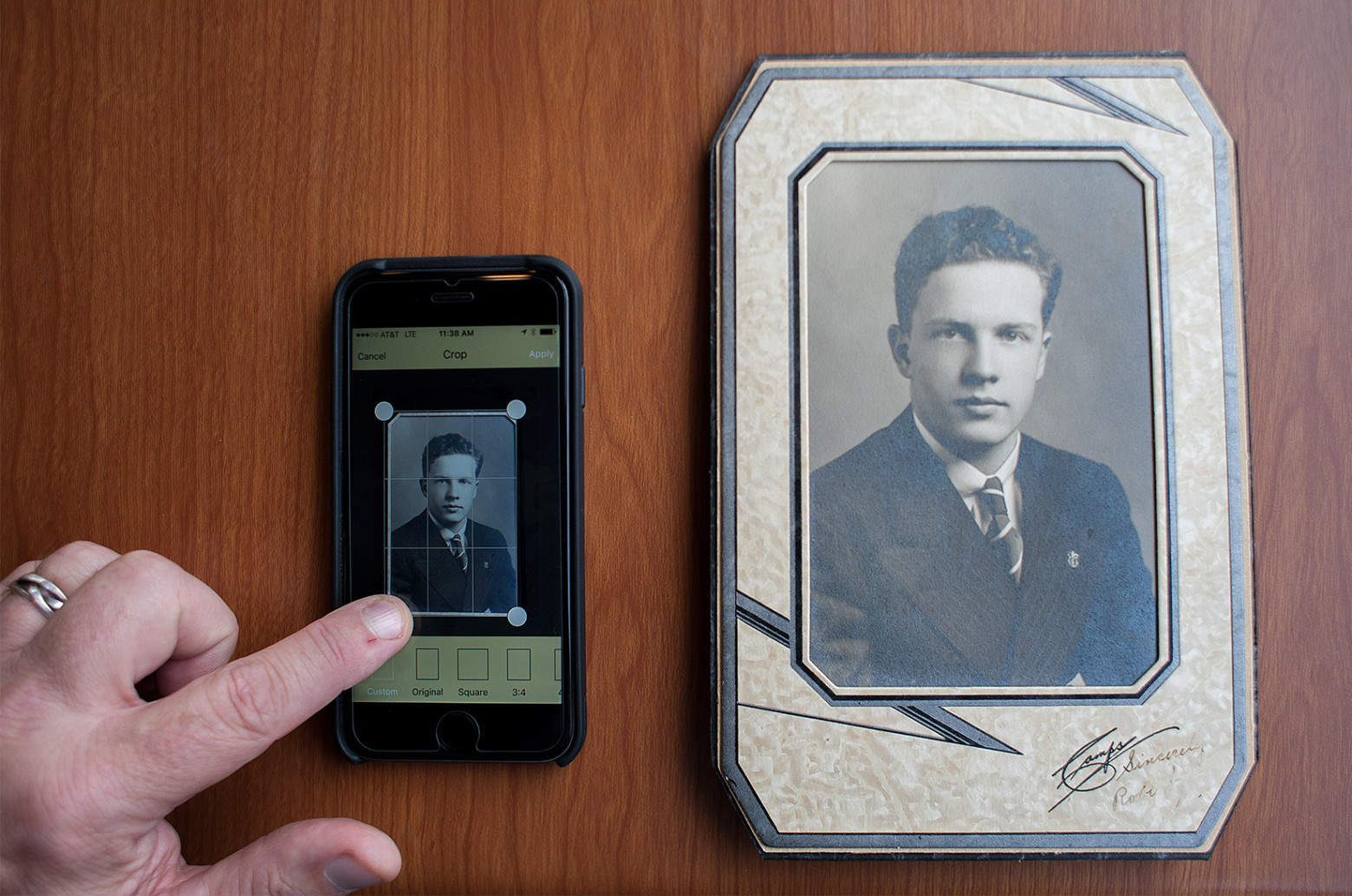 iPhone app gives treasured photos new life [Review] | Cult of Mac