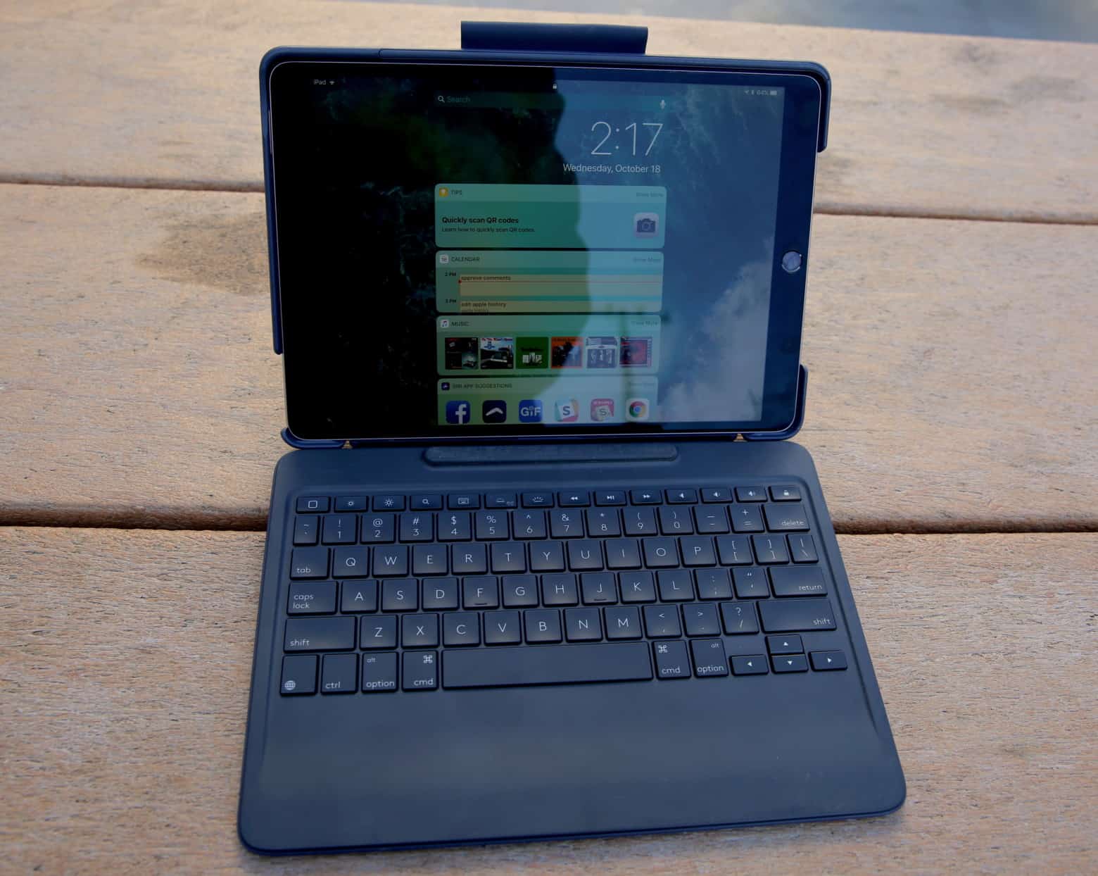 Logitech Slim Combo review: Rugged case gives iPad Pro a super ...