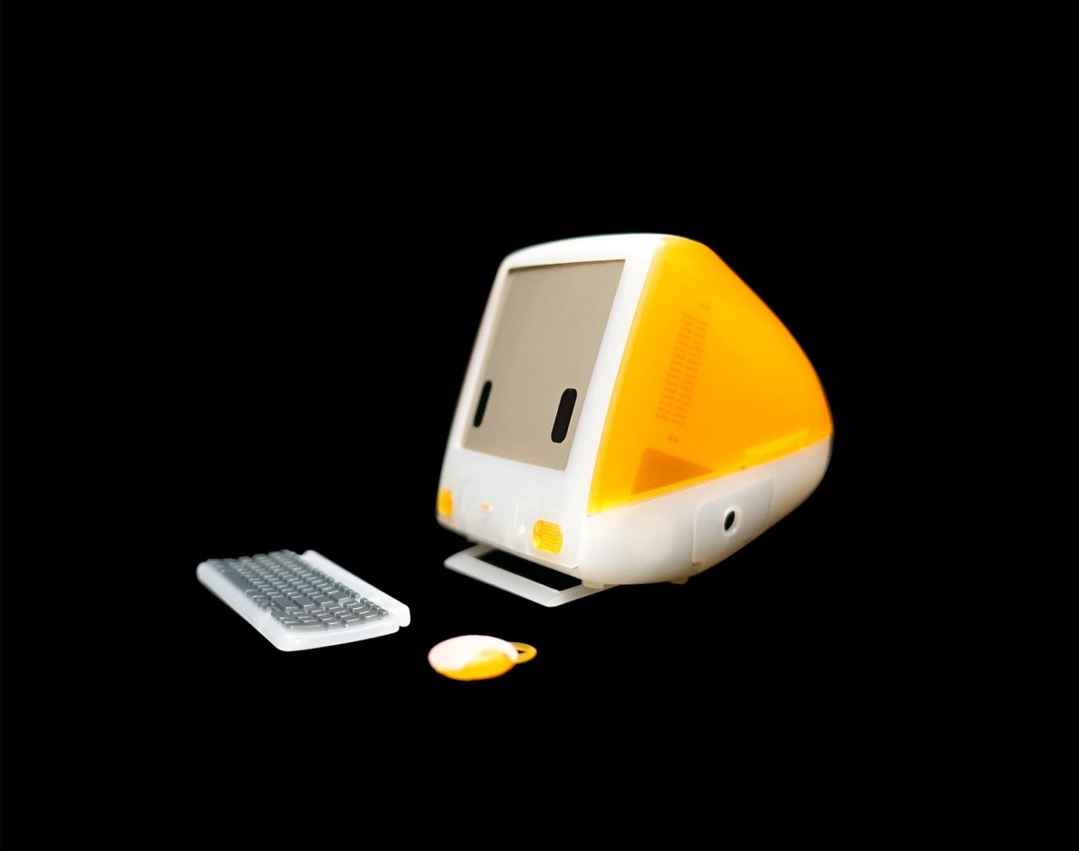 Mac toy maker turns iMac G3 into an adorable character