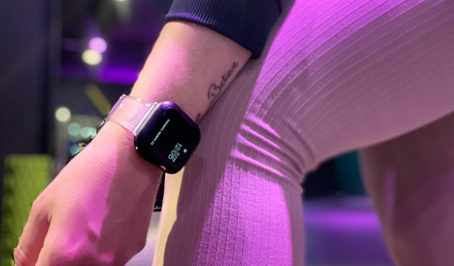 Elago Clear band for Apple Watch looks great, feels even greater [Review]