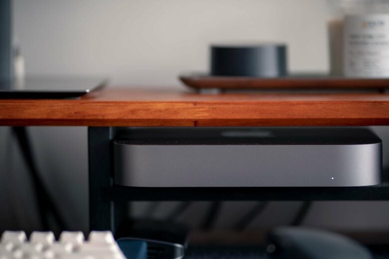 Telling a marvelous Mac mini workstation story in pictures [Setups ...