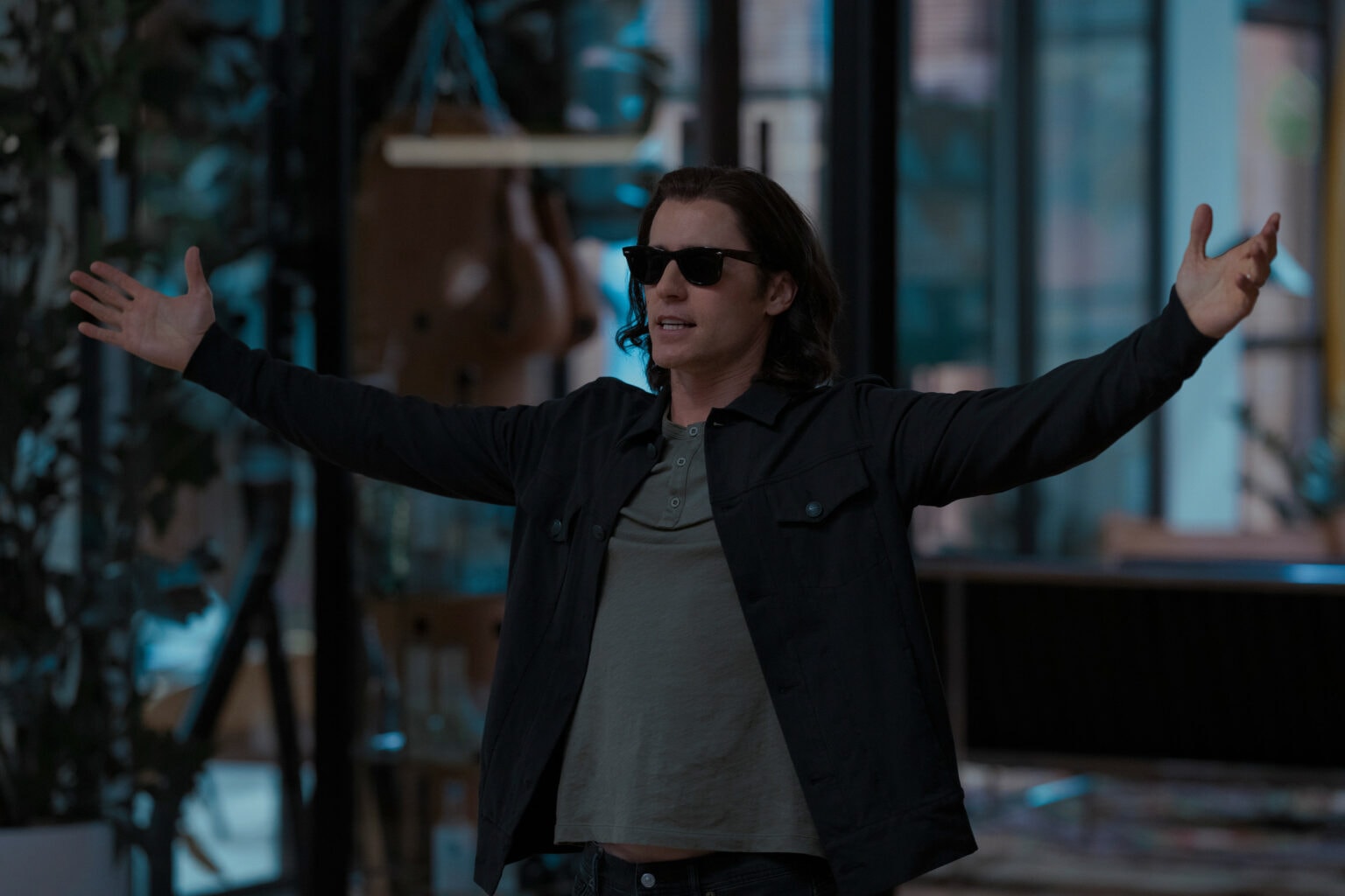 WeCrashed can't escape Jared Leto's excruciating acting [Apple TV+ ...