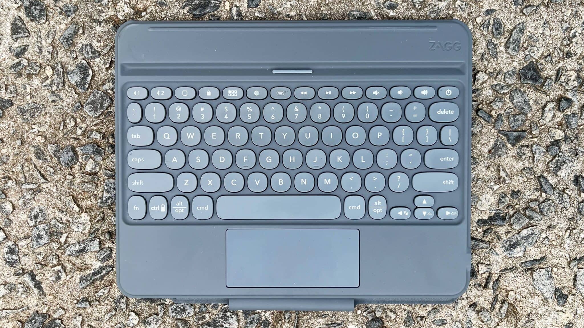 Zagg Pro Keys with Trackpad review: Very protective iPad keyboard case