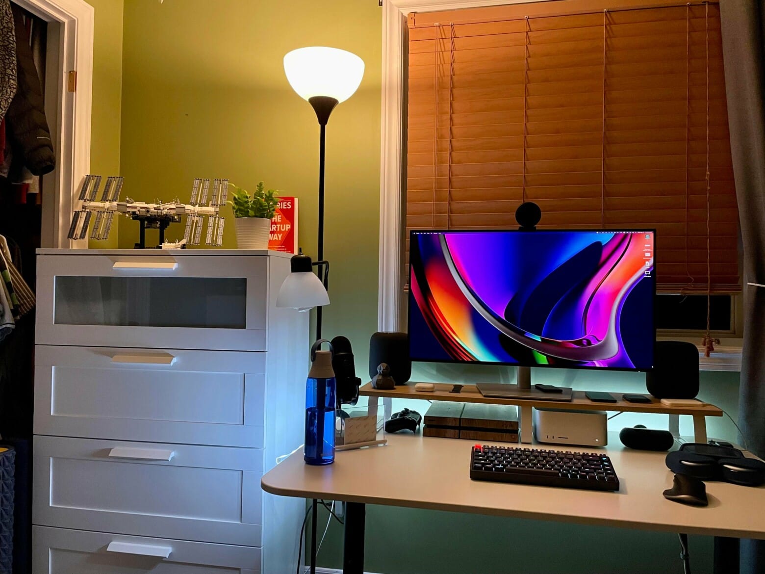 Mac Studio workstation makeover enhances whole room [Setups] | Cult of Mac