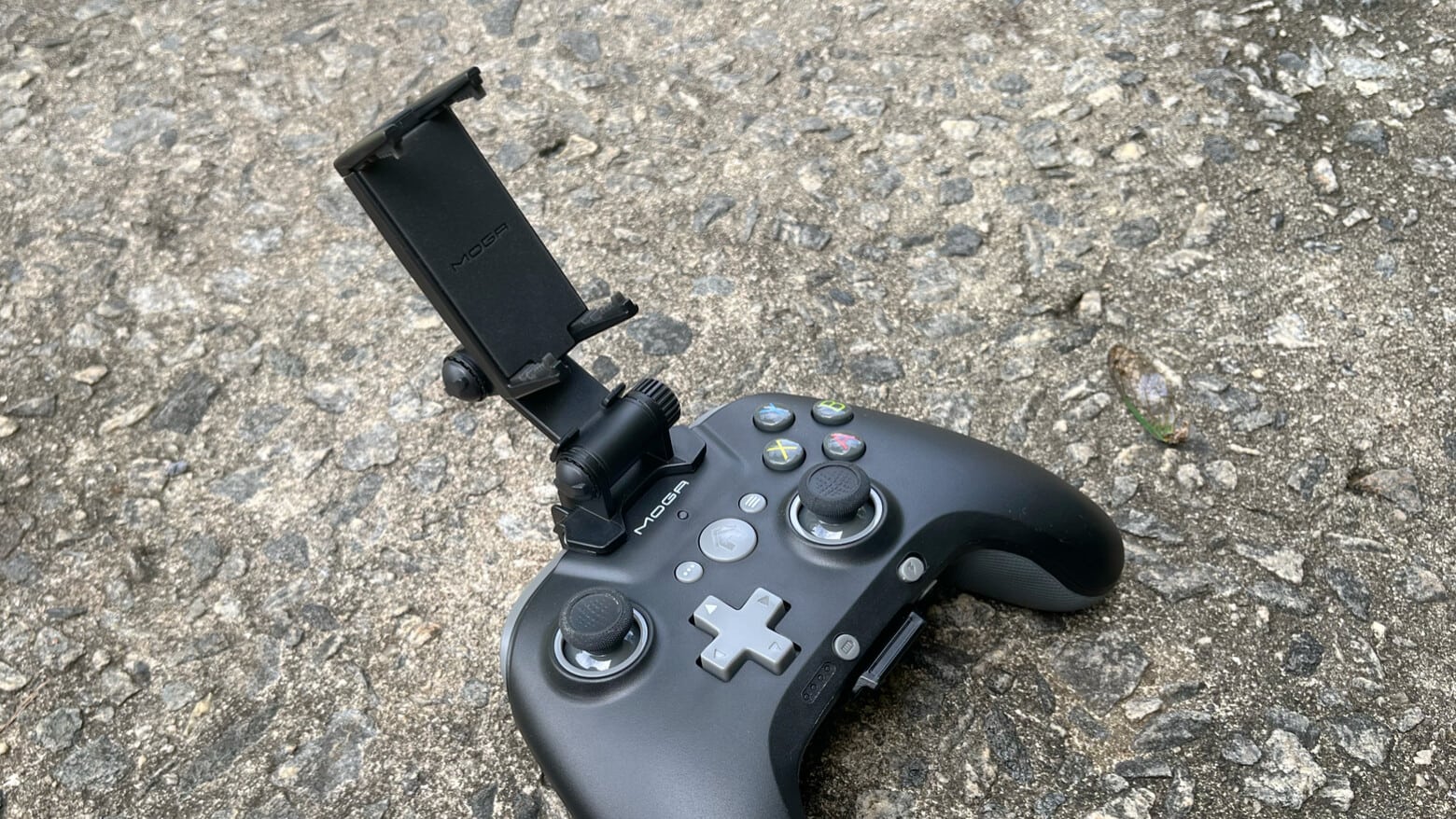 PowerA MOGA XP5-i Plus review: Xbox-style iPhone/iPad game controller