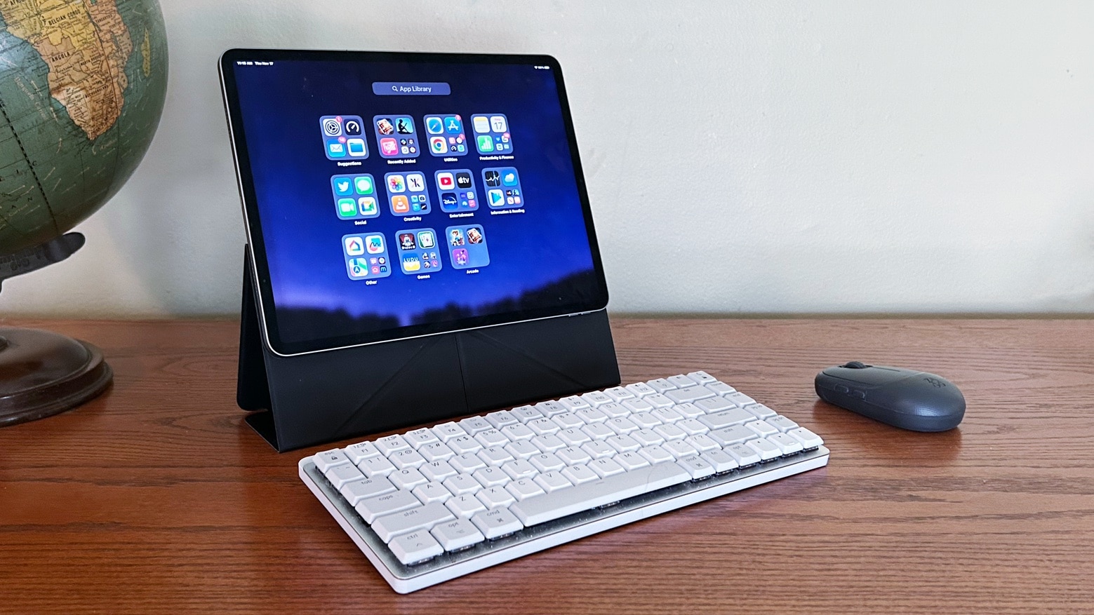 Brilliant origami case/stand raises iPad to eye level [Updated review]