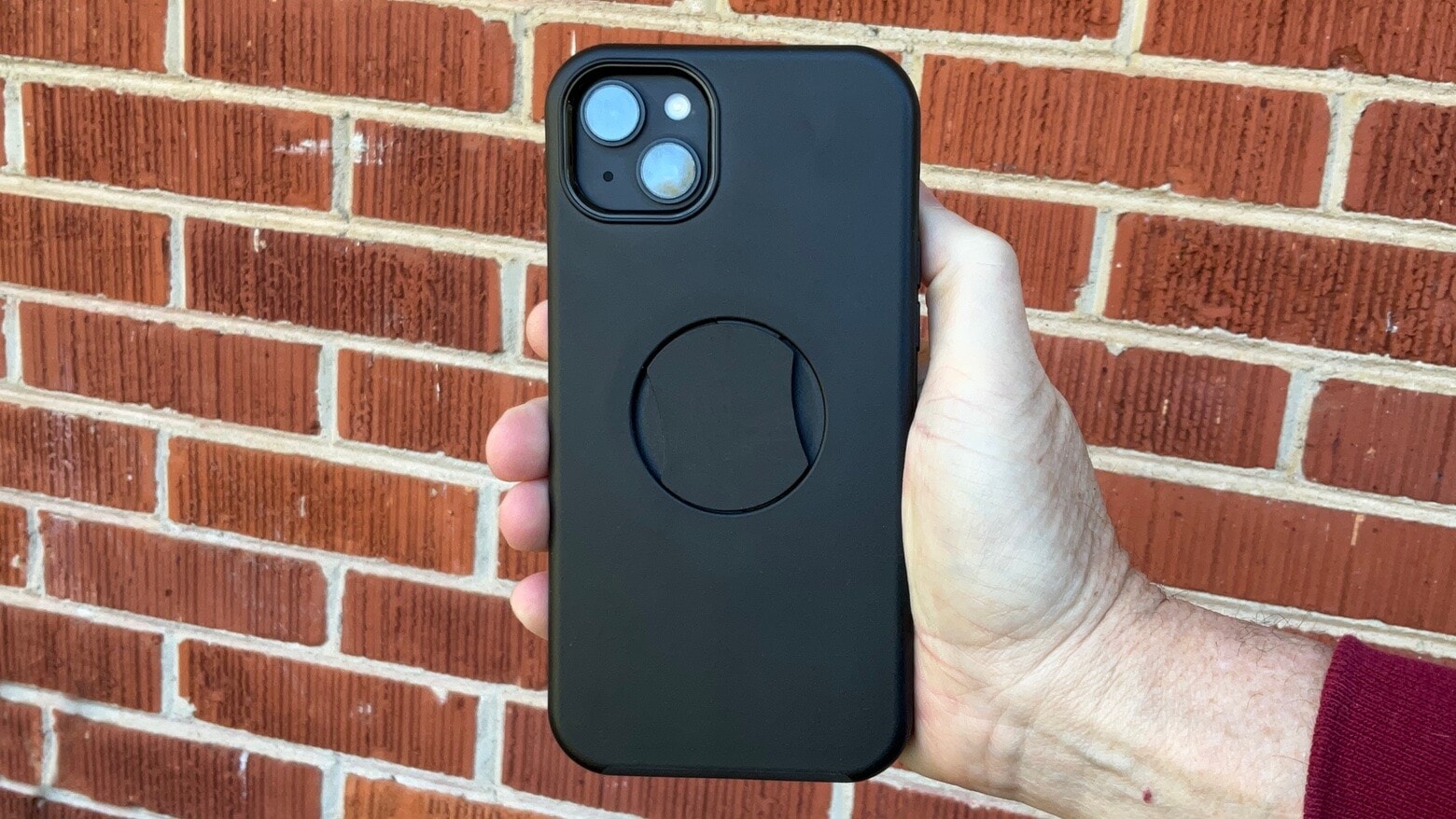 OtterBox OtterGrip review: MagSafe iPhone case with handle