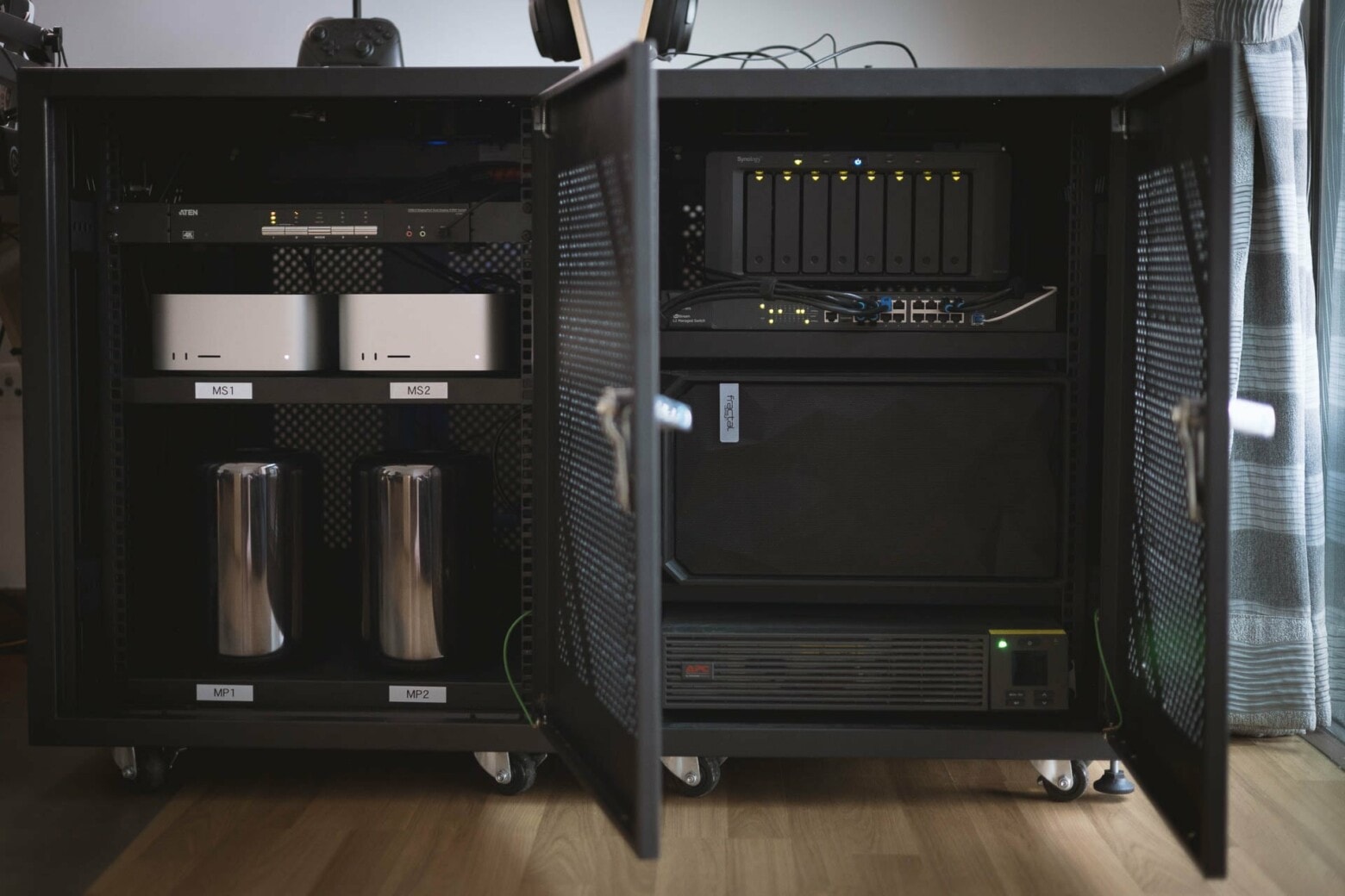 'Mac setup in a box' is a dual-Mac Studio powerhouse [Setups] | Cult of Mac