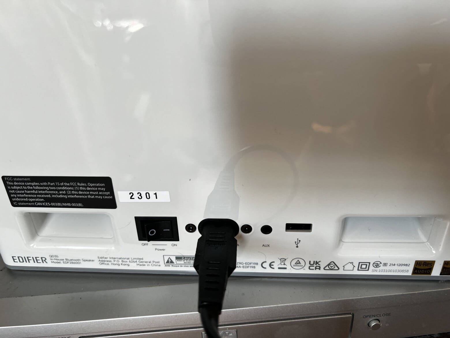 Edifier QD35 review: Speaker boasts bright lights, big sound | Cult of Mac