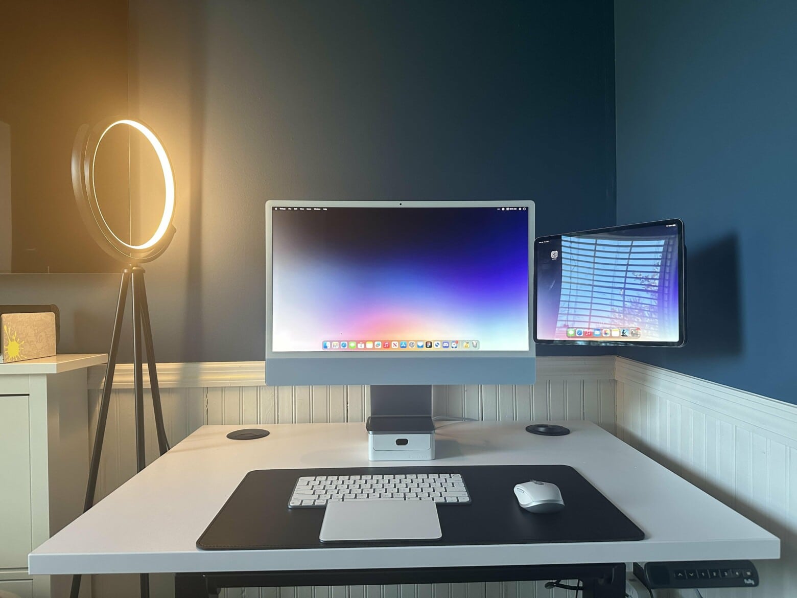 Floating iPad Pro works as a 'perfect' second screen [Setups] | Cult of Mac