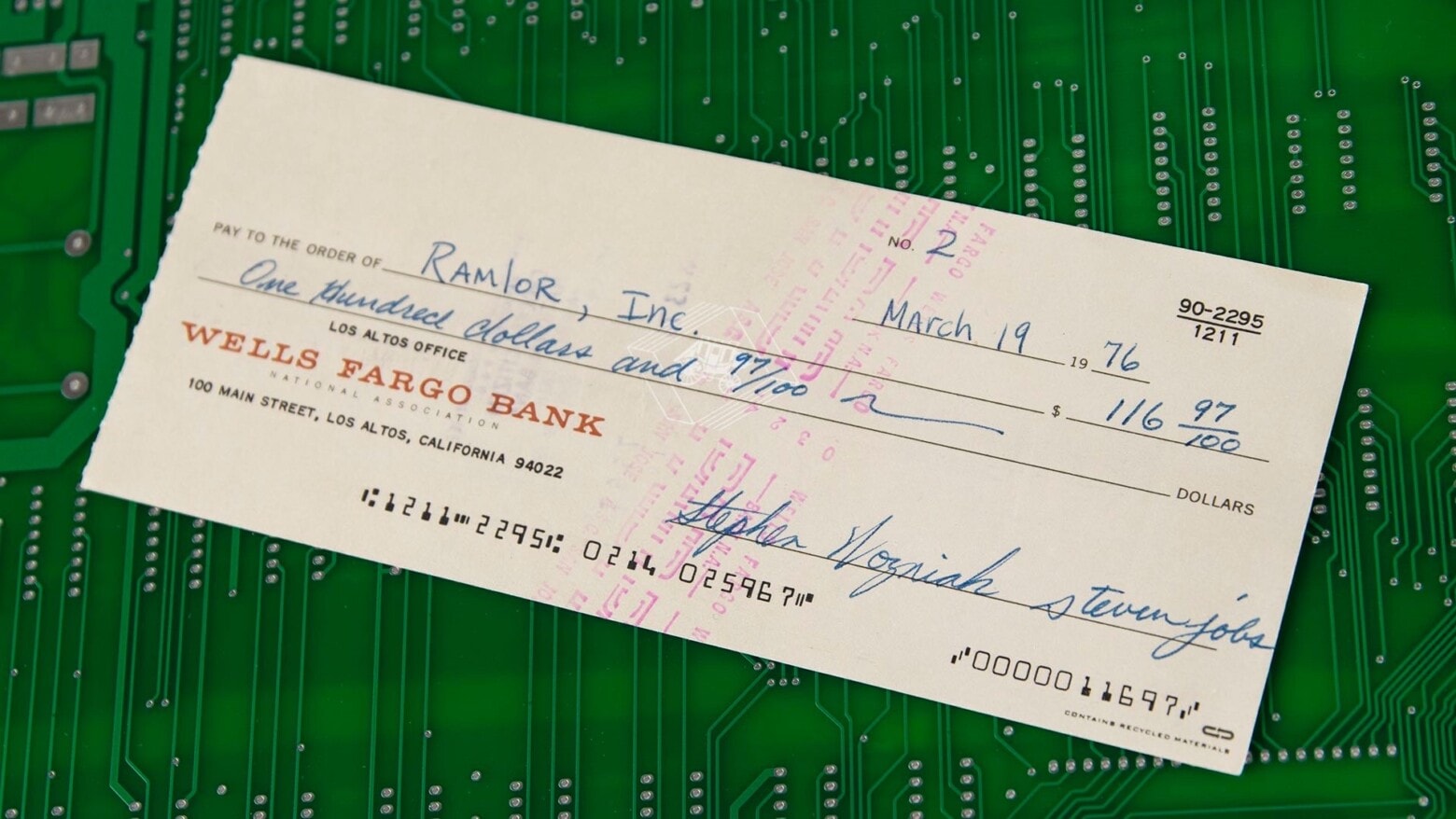 Apple-1 ad handwritten by Steve Jobs sells for amazing $176,000 | Cult ...