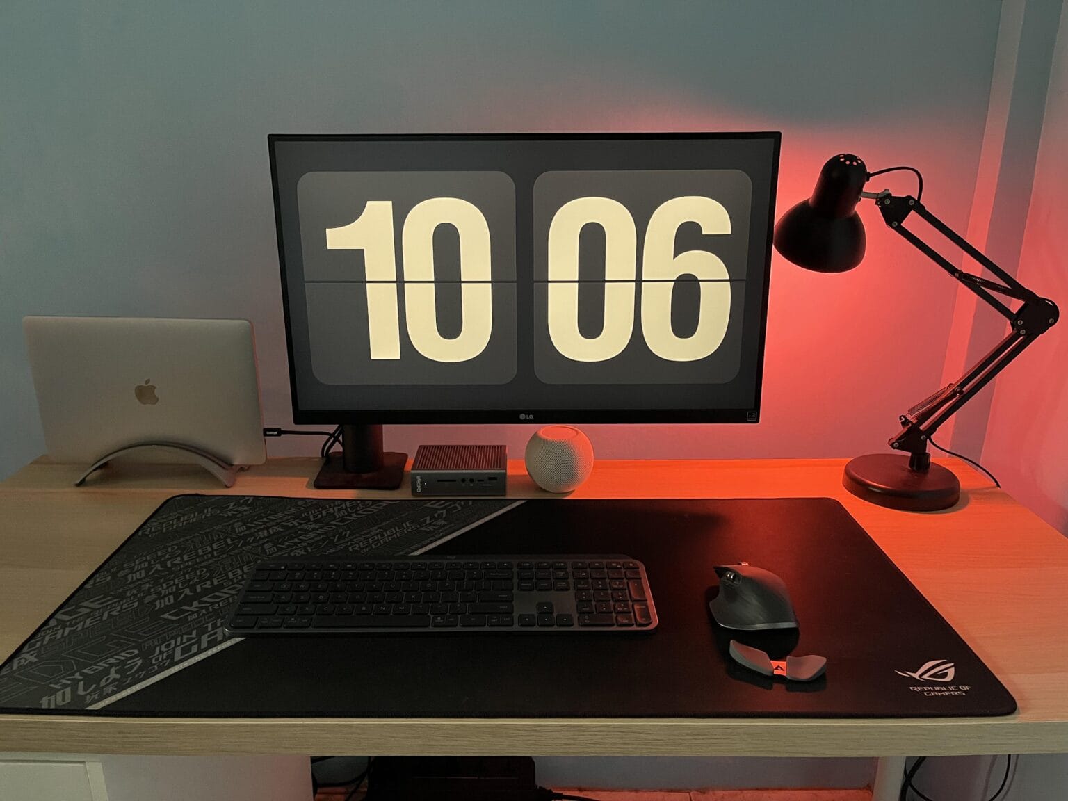 All You Need To Turn A MacBook Into A Workstation Setups Cult Of Mac All You Need To Turn A MacBook Into A Workstation Setups Cult Of Mac