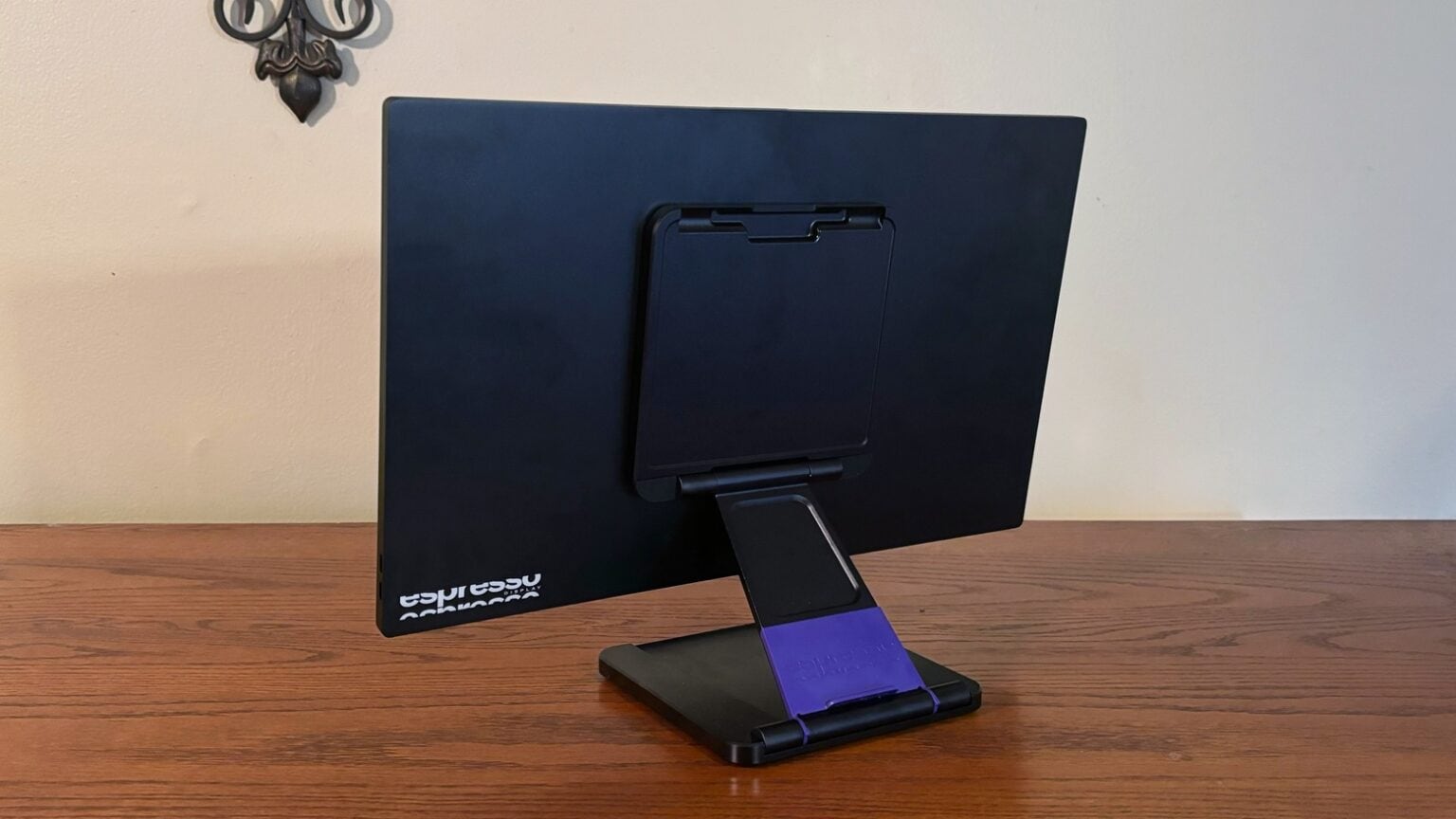 espresso 17 Pro review: Beautiful 17-inch, 4K portable touchscreen