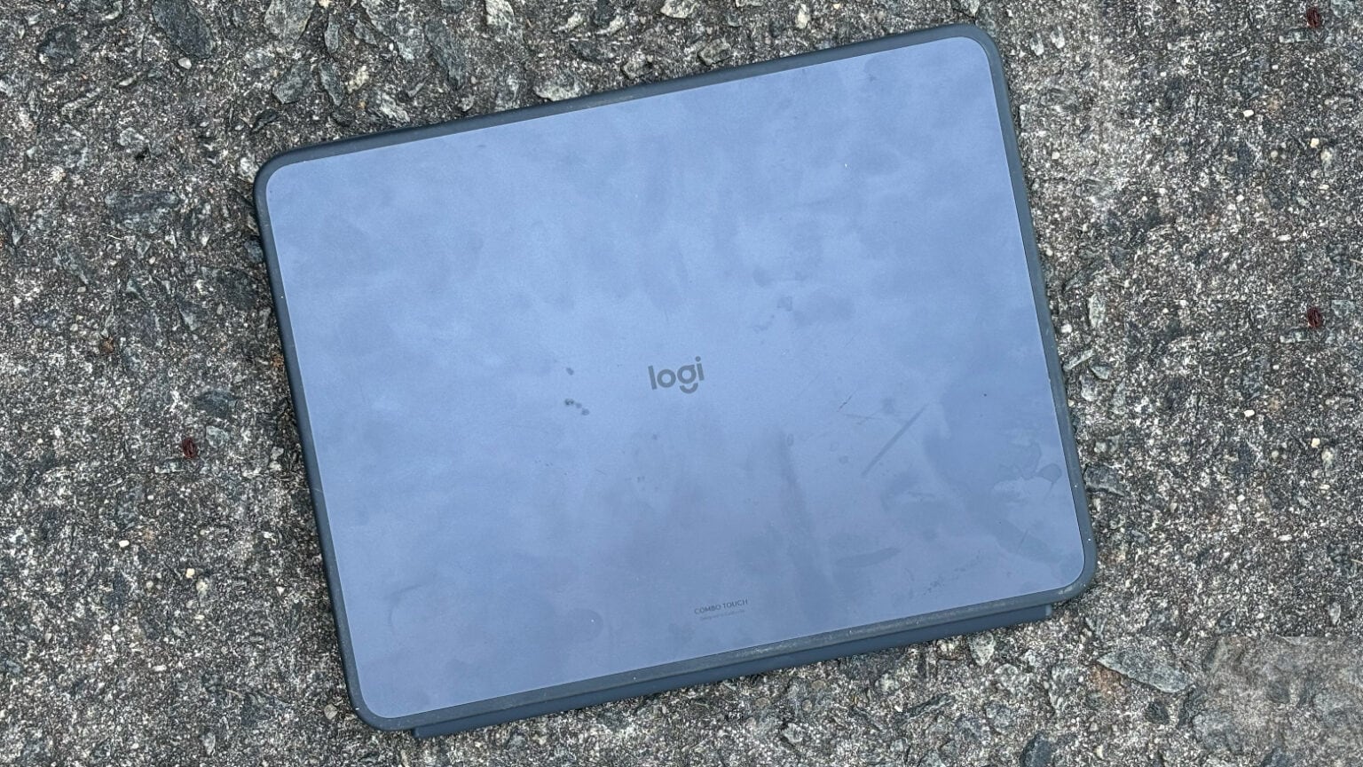 Logitech Combo Touch vs. Apple Magic Keyboard: iPad showdown
