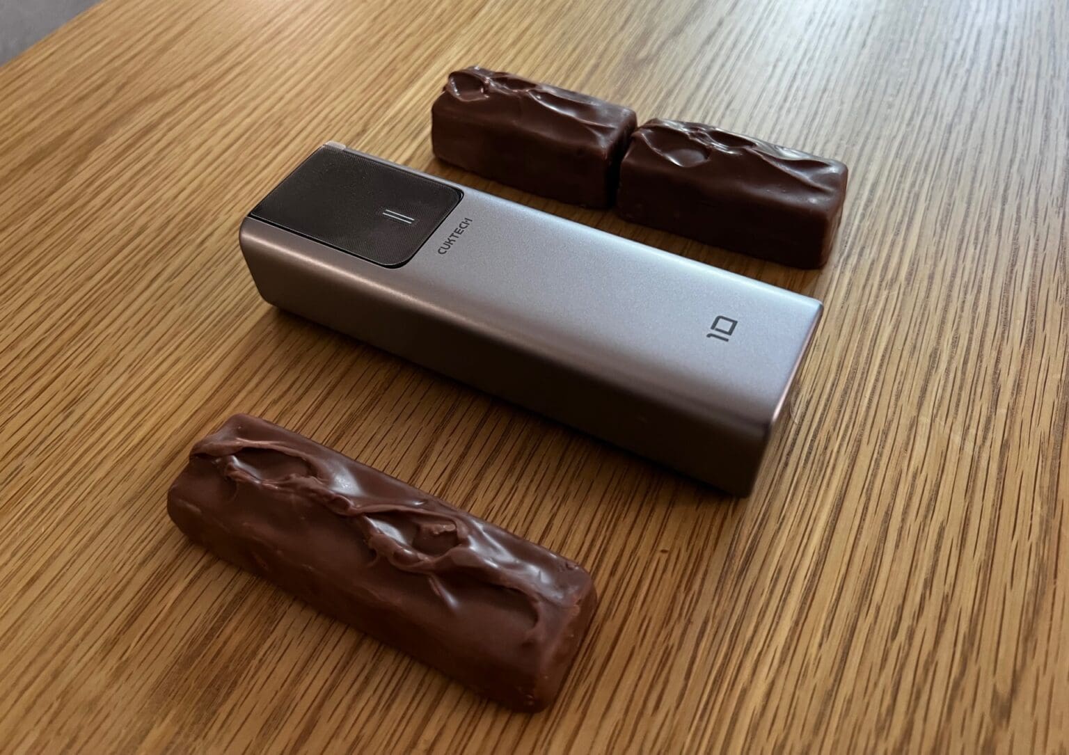 CukTech 10 power bank brings portable power [Review] | Cult of Mac