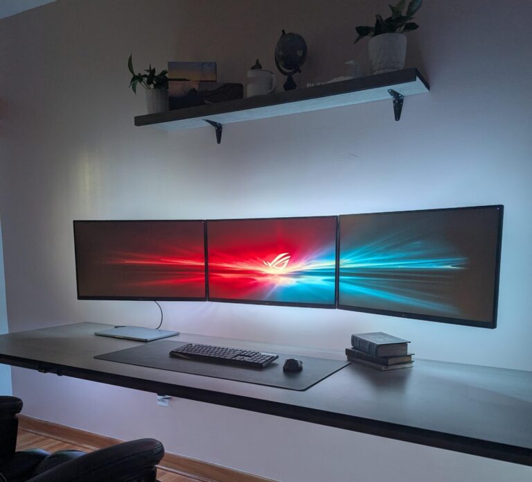 3-monitor setup: MacBook Air drives trio of LG 4K monitors | Cult of Mac