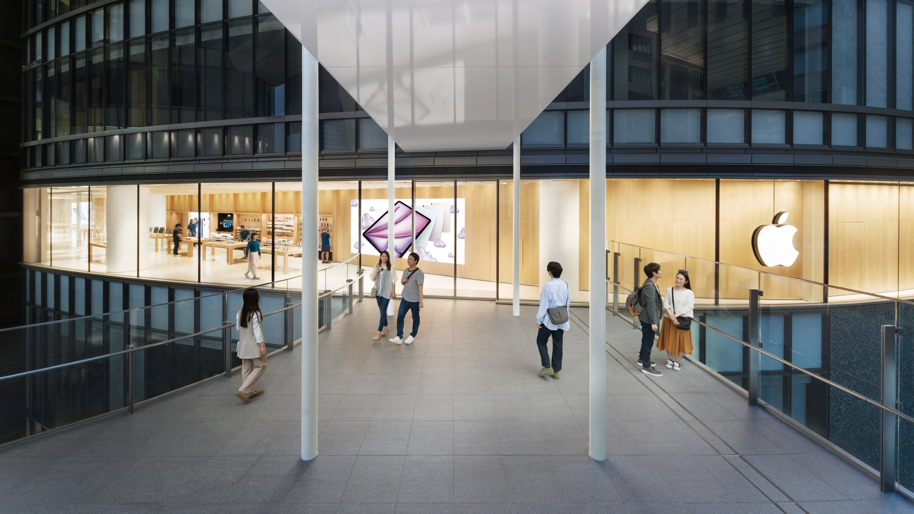 New Apple Store opens in Osaka, Japan | Cult of Mac