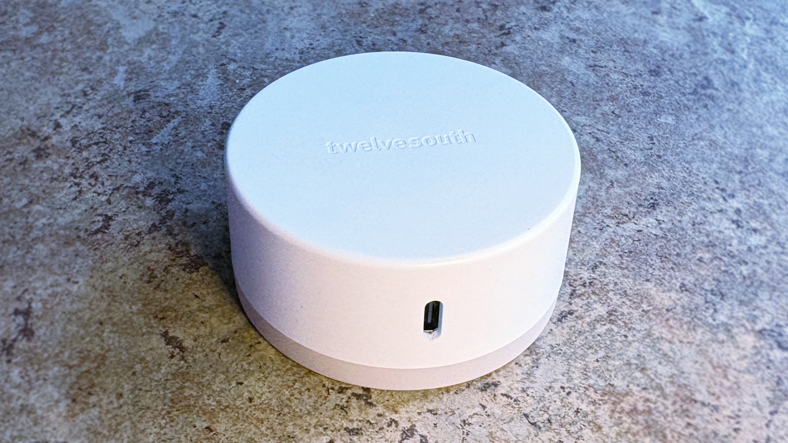 PowerBug review: iPhone stand and wall charger in one | Cult of Mac