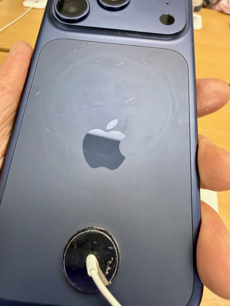 iPhone 17 scratches: Scratchgate is real, I've seen it myself! | Cult ...
